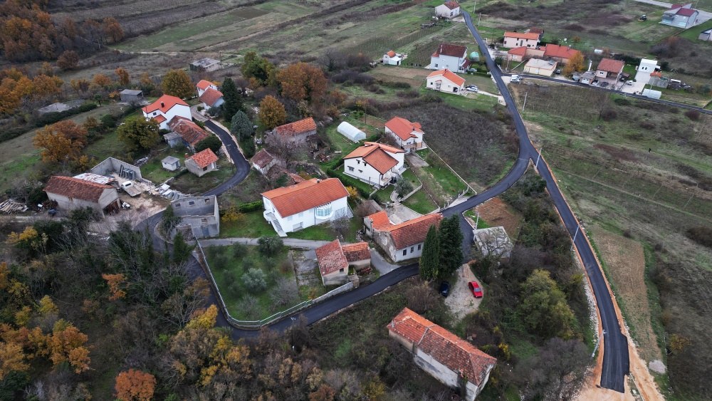 FOTO: Nova ulaganja u prometnu infrastrukturu na području općine Čitluk ...
